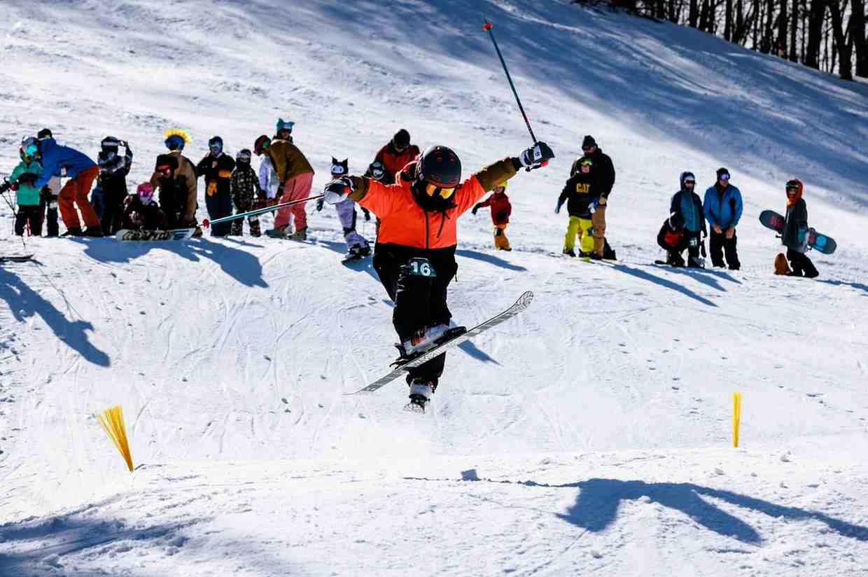 Best Skiing in Vermont: Top Resorts, Tips, and FAQs for 2025 ...